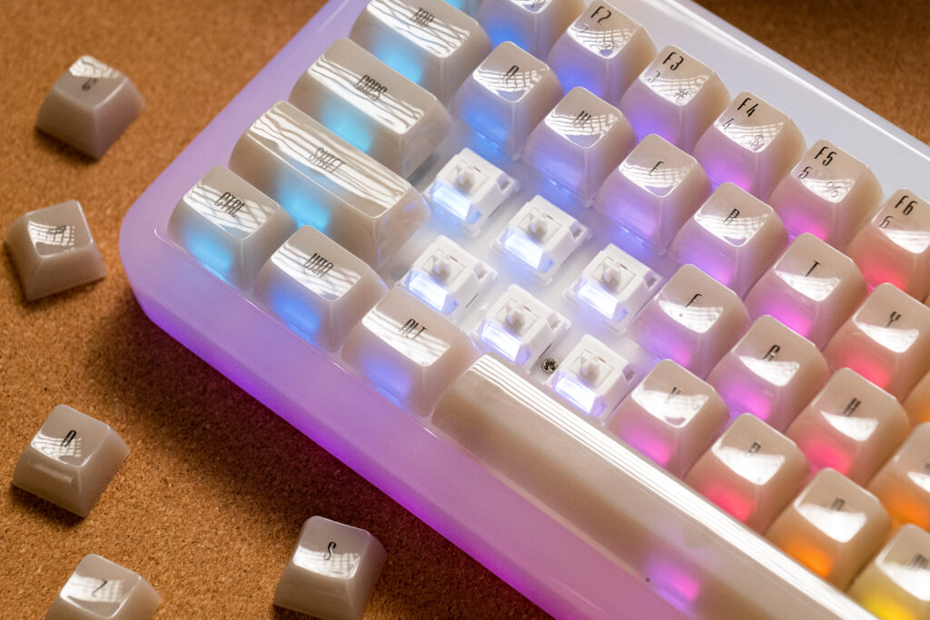 South-facing LED vs North-facing LED Mechanical Keyboard: Which Is ...