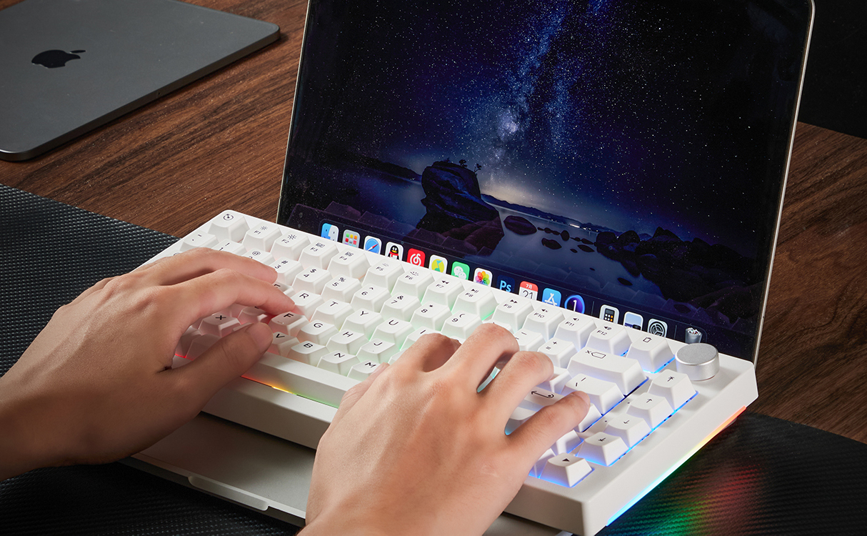 Best Keyboards for Coding in 2025 – Functionality, Layouts & Switch ...