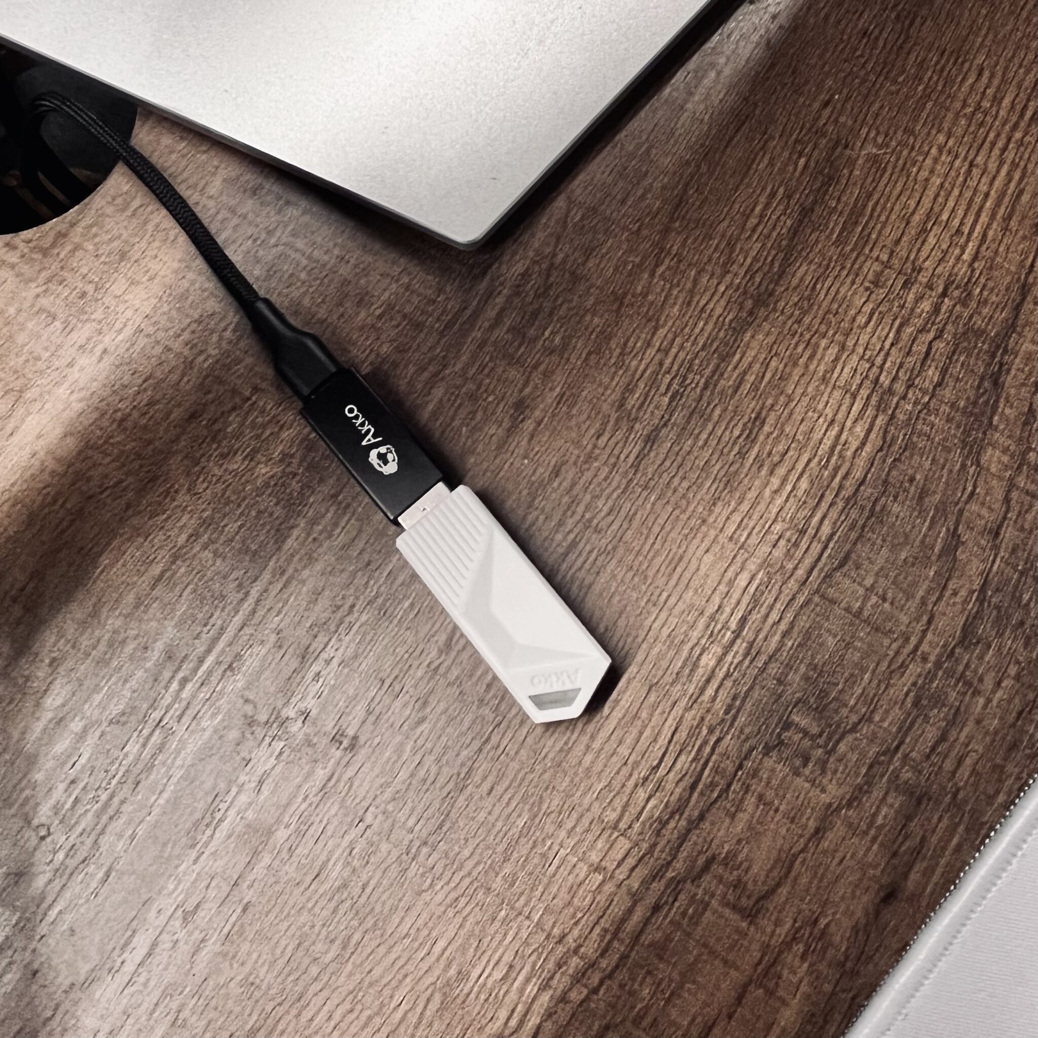 Why Do Many 8K Wireless Mice Need an Extender?